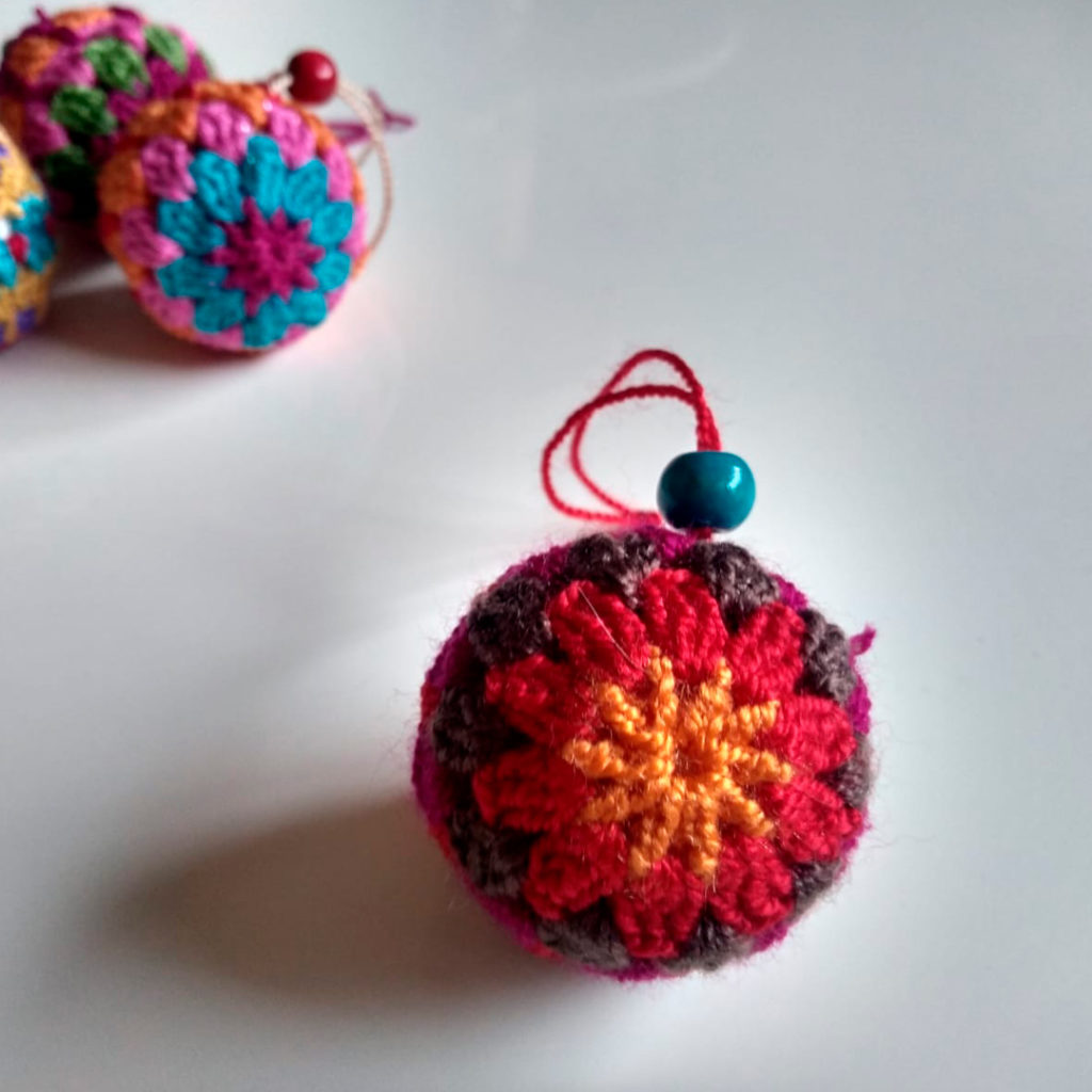 Esferas tejidas Mandala – Mercado Cul